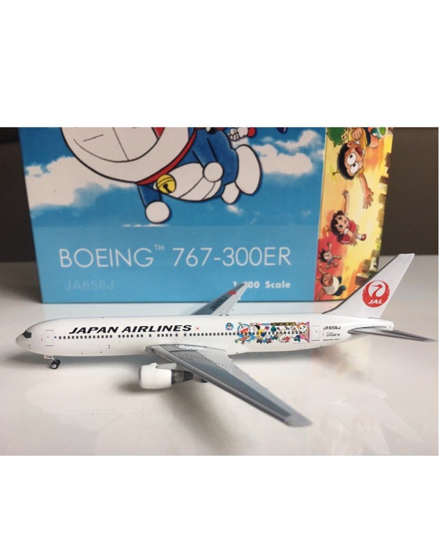 Phoenix 1/400 JAL B767-300ER Doraemon JA656J, Hobbies & Toys, Toys ...