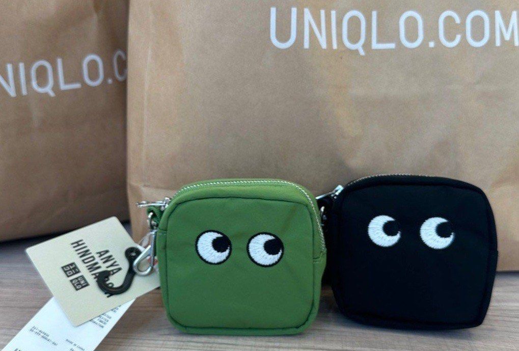 [FOR PRE-ORDER] UNIQLO x ANYA HINDMARCH LIMITED EDITION PACKABLE BAG ...