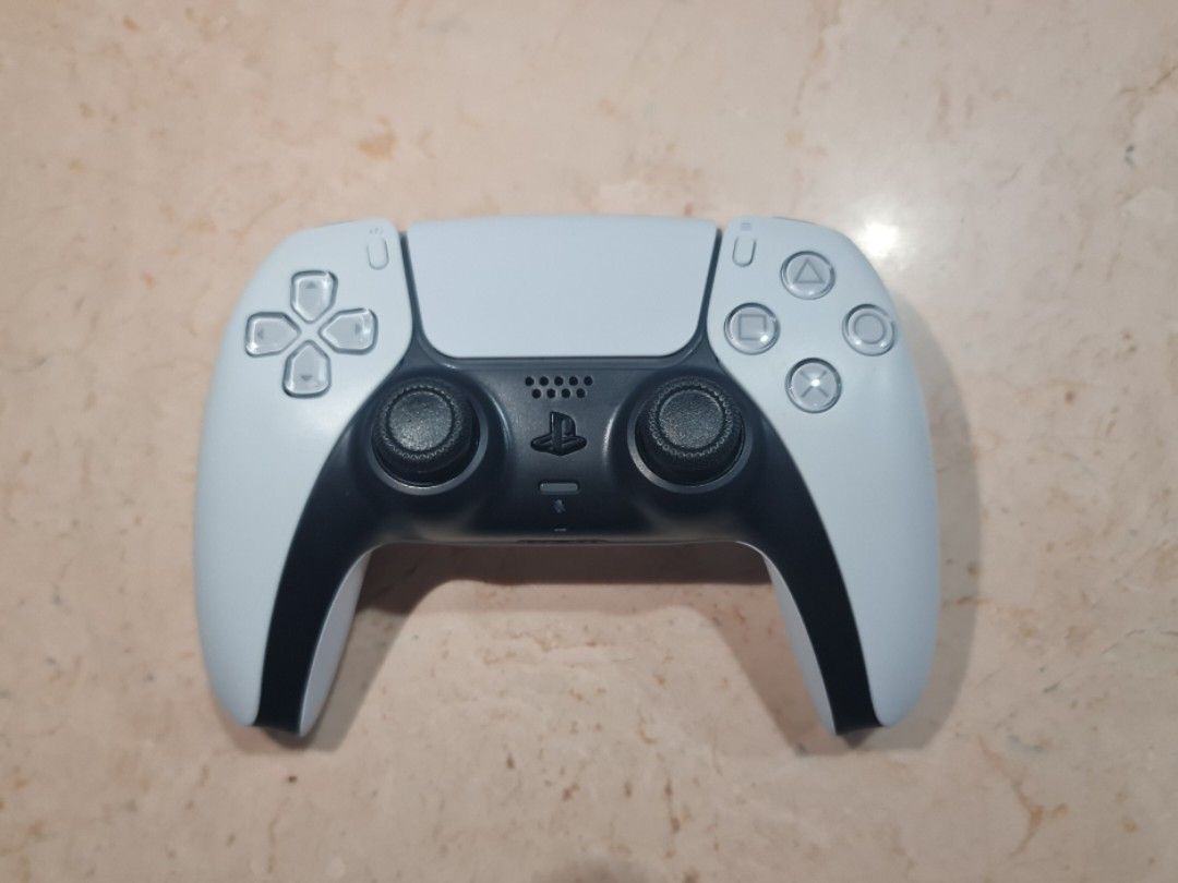 PS5 Dualsense Controller white, Video Gaming, Video Game Consoles ...