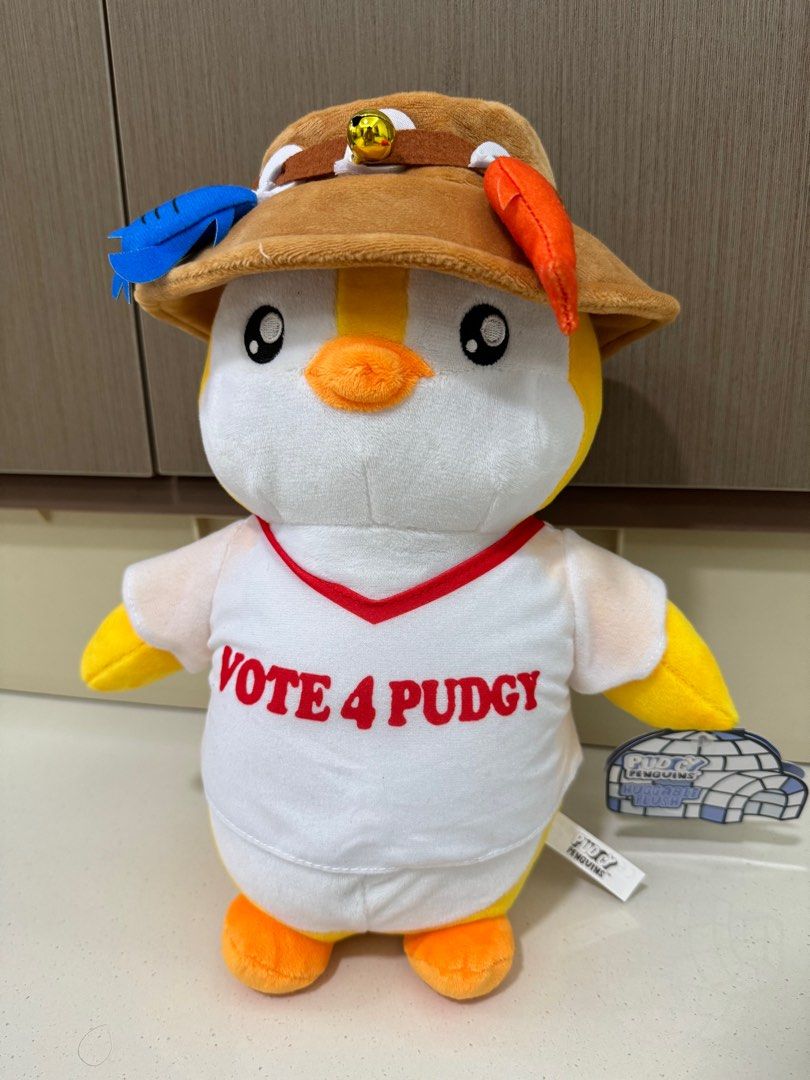Pudgy Penguin (PUDGY MAN PLUSHIE, GOLDEN PUDGY PLUSHIE), Hobbies & Toys ...