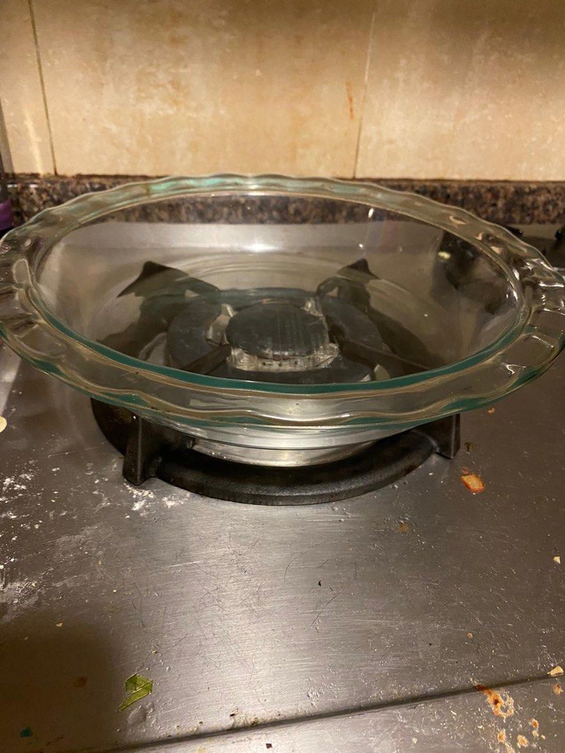 Pyrex glass pie pan, Furniture & Home Living, Kitchenware & Tableware ...
