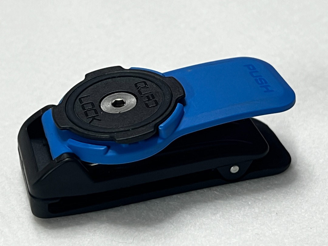 QUAD LOCK Utility/Belt Clip, 手提電話, 電話及其他裝置配件, 固定器及支架 - Carousell
