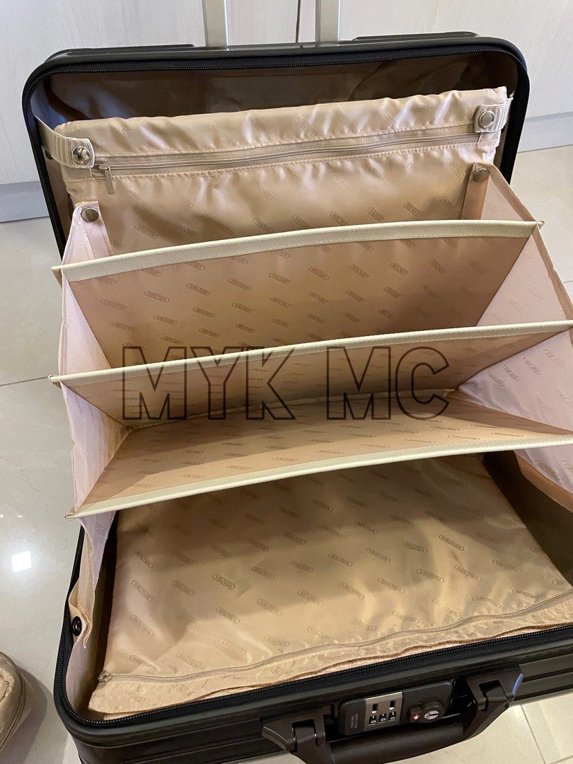 Rimowa Salsa Deluxe Hybrid Business Multiwheel 42L Spinner Luggage, Hobbies & Toys, Travel ...