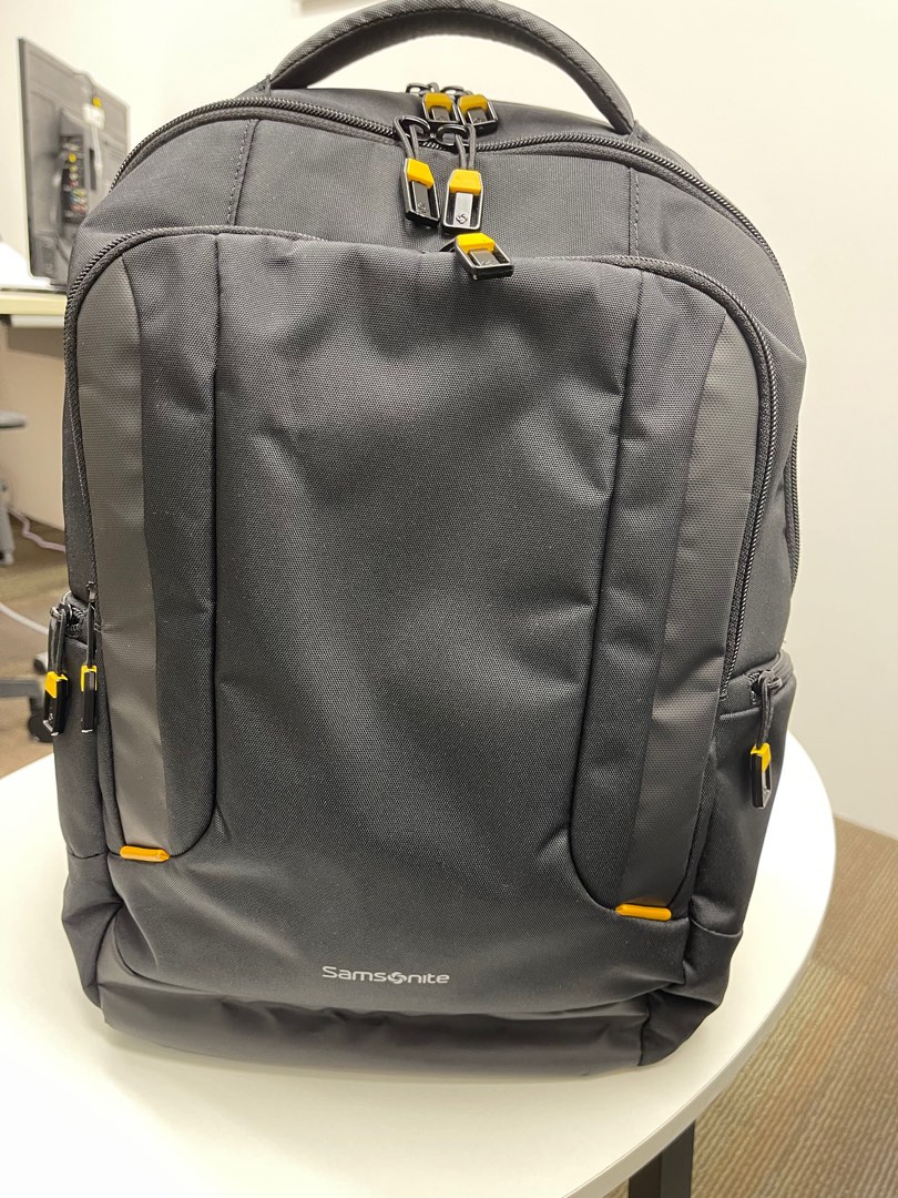 Samsonite Laptop Backpack, Men's Fashion, Bags, Backpacks on Carousell
