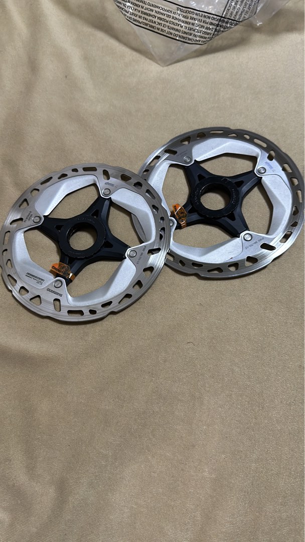 Shimano XT RT-MT800 centerlock disc rotor, Sports Equipment, Bicycles ...