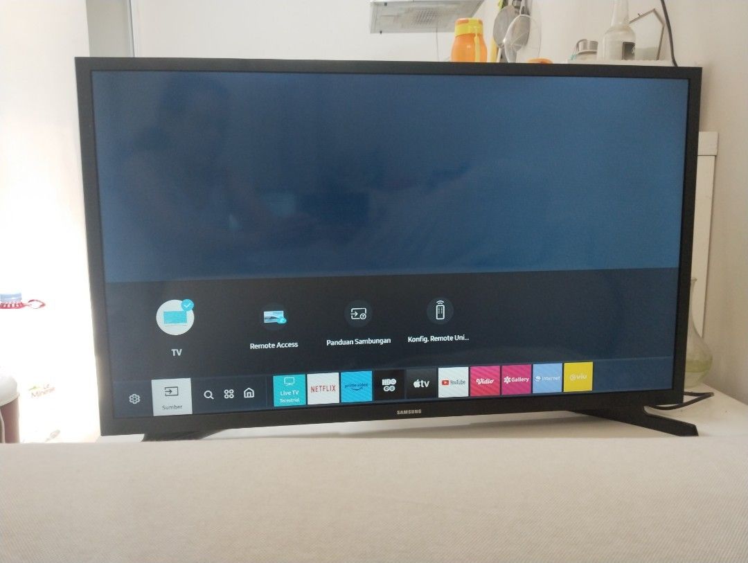 Smart TV Samsung 32 inch, Elektronik, TV & Perlengkapan Hiburan di ...