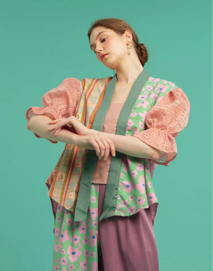 Smitten by Pattern Kebaya (Jambu Pear), Women's Fashion, Coats, Jackets ...
