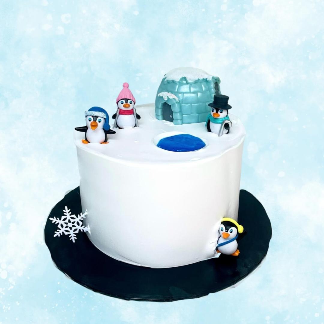 Halal-Certified Snowy Penguin Cake , Food & Drinks, Homemade Bakes on ...