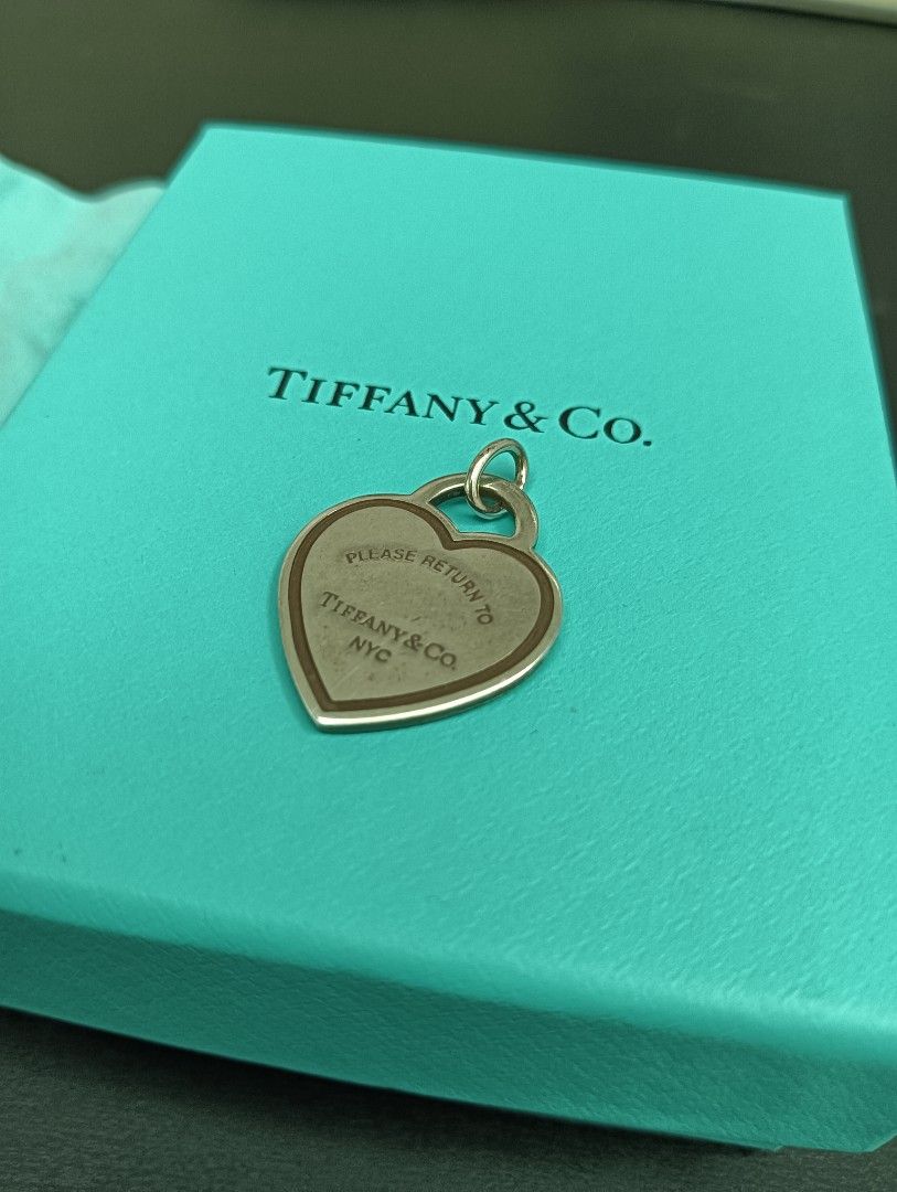 Tiffany & Co - Return to Tiffany Pendant, Luxury, Accessories on Carousell