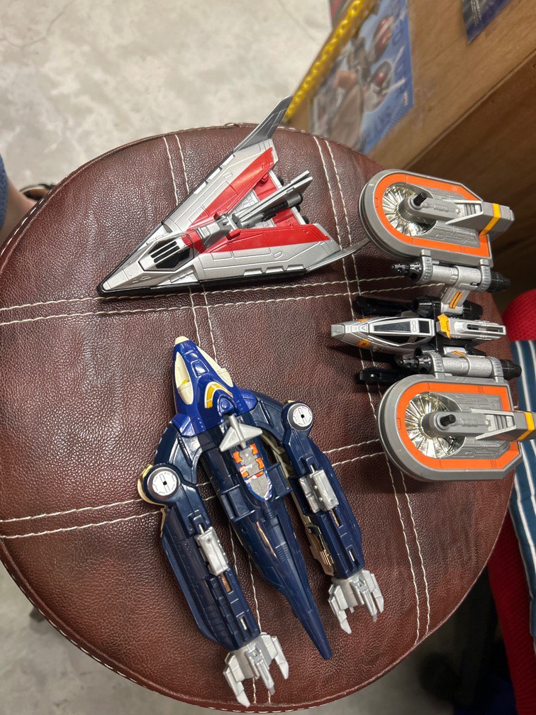 Ultraman Guts plane 1999 set of 3, Hobbies & Toys, Toys & Games on ...