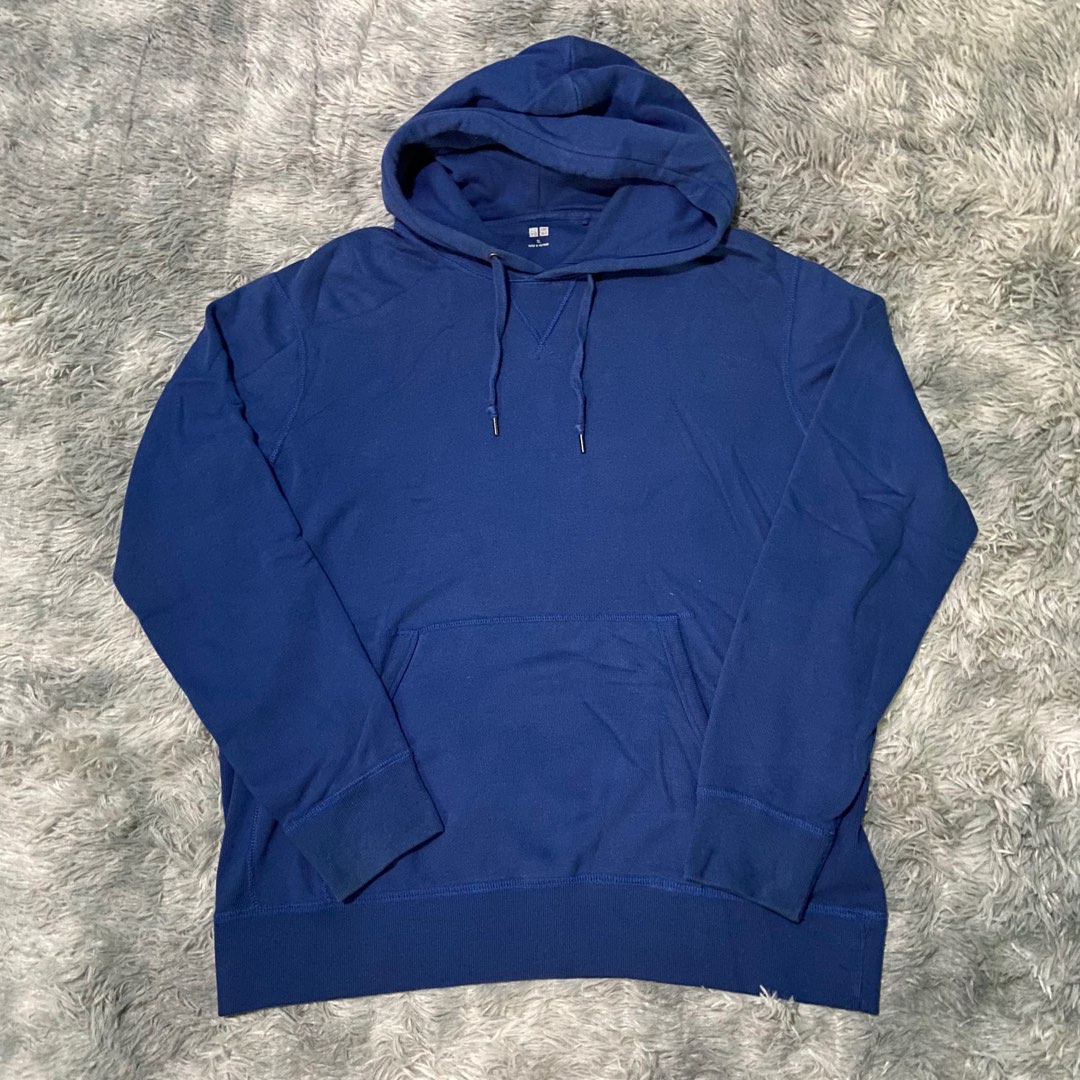 Uniqlo hoodie, Men's Fashion, Coats, Jackets and Outerwear on Carousell