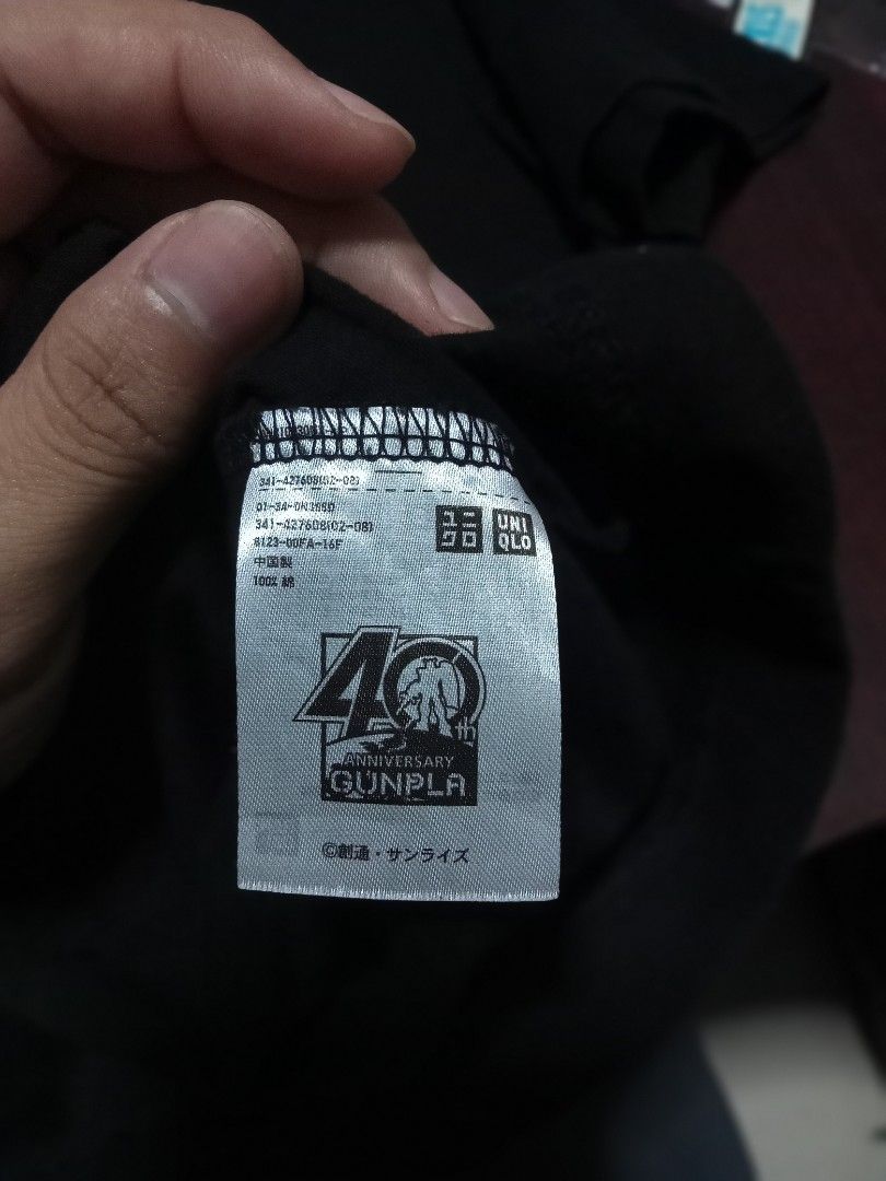 UNIQLO X GUNDAM 40TH ANNIVERSARY GUNPLA - ZAKU - M, Hobbies & Toys ...