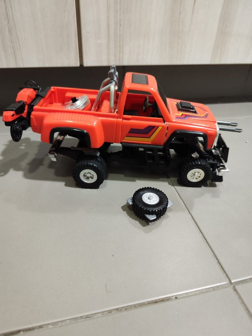 Vintage Kenner M.a.s.k Firecracker complete with figure and working ...