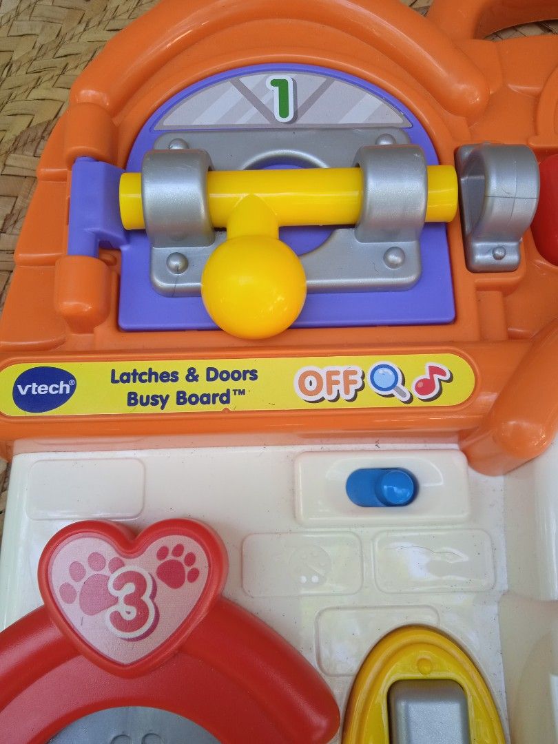Vtech Latches and Doors Busy Board, Babies & Kids, Infant Playtime on ...