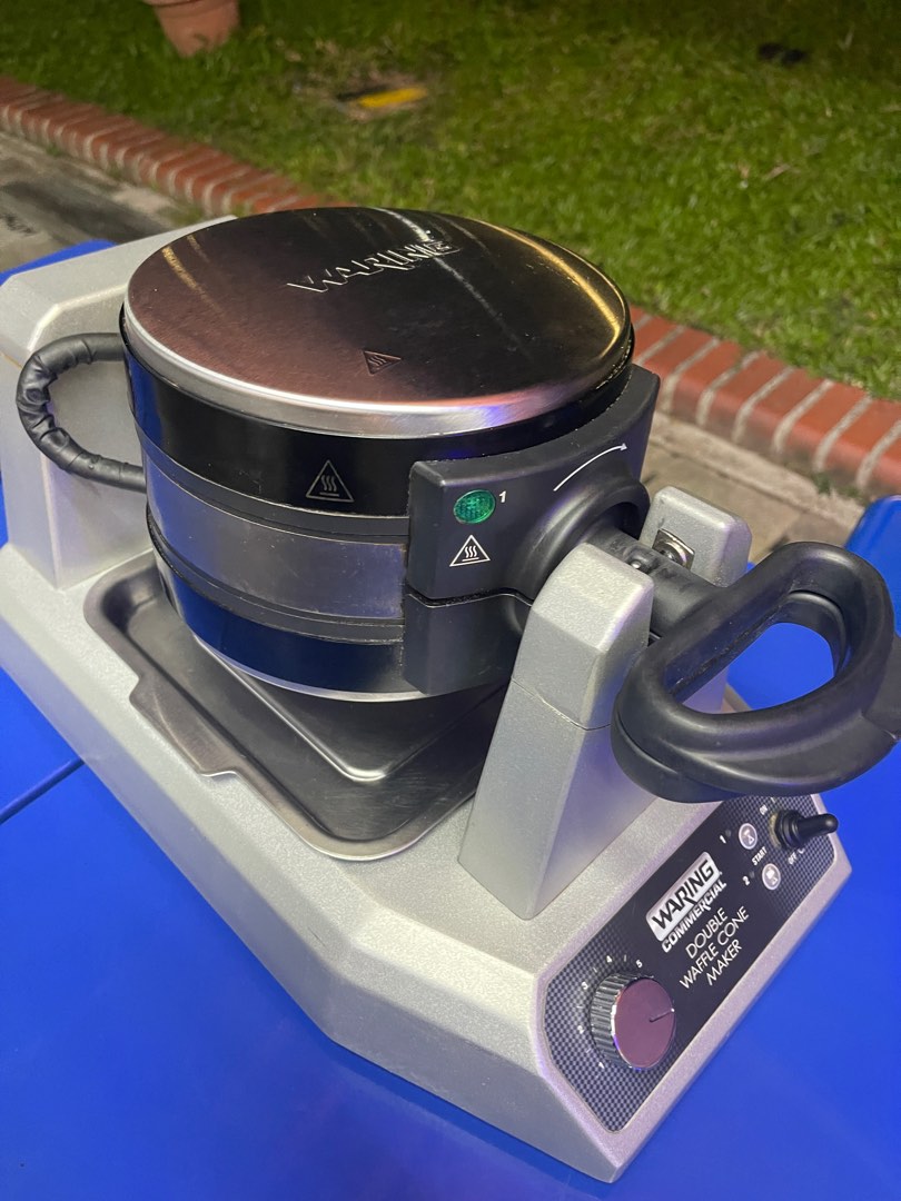 Waring double cone waffle maker machine, TV & Home Appliances, Kitchen ...