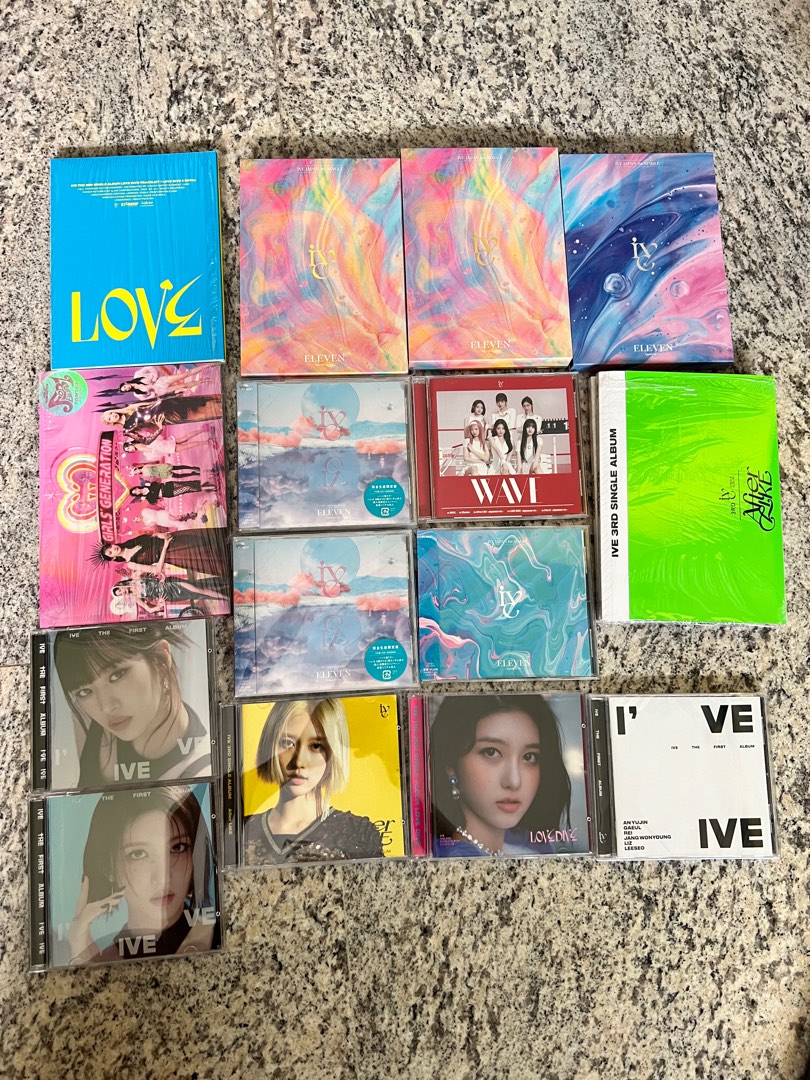 WTS ALBUMS, Hobbies & Toys, Memorabilia & Collectibles, K-Wave on Carousell