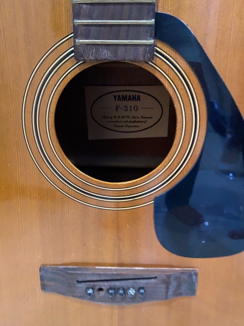 Yamaha acoustic guitar F-310, Hobbies & Toys, Music & Media, Musical ...