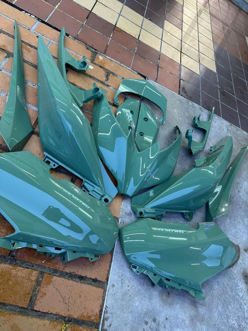 Yamaha Xmax V1 Custom Coverset 12pcs Frost Green (Instock and Available ...