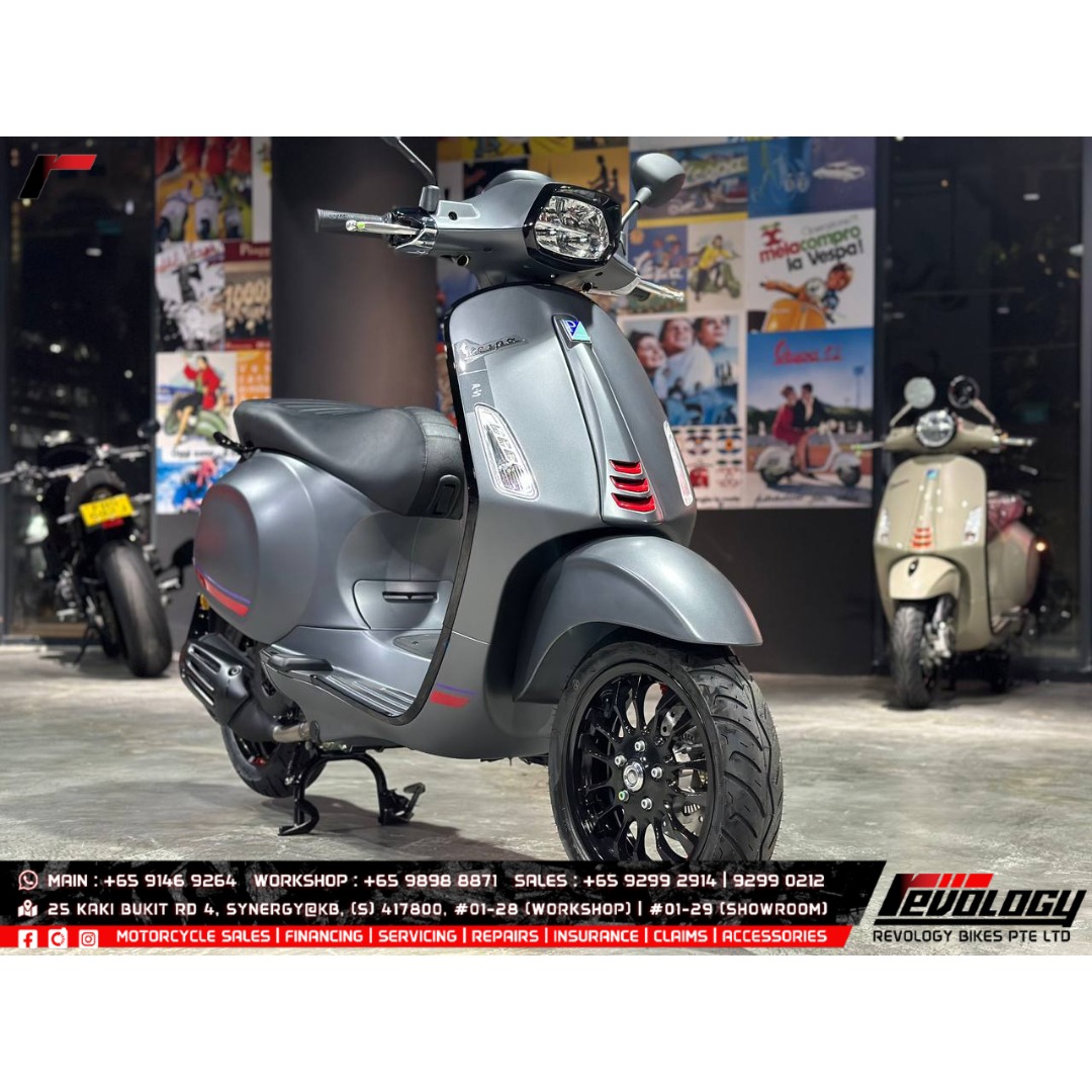 YEAR END PROMO ! FREE ORIGINAL VESPA BOX & RACK ! VESPA SPRINT READY ...