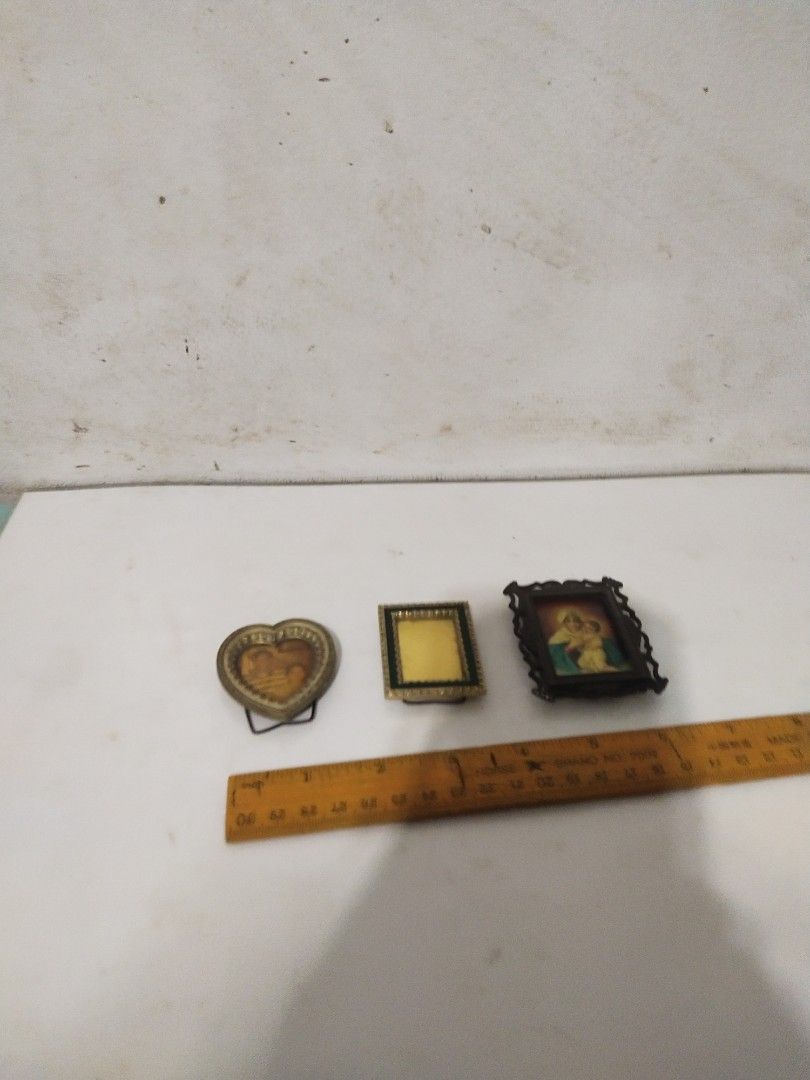 "3 vintage miniature metal FRAMES"/2 & 2.5 inches long/1990s era/Cute ...