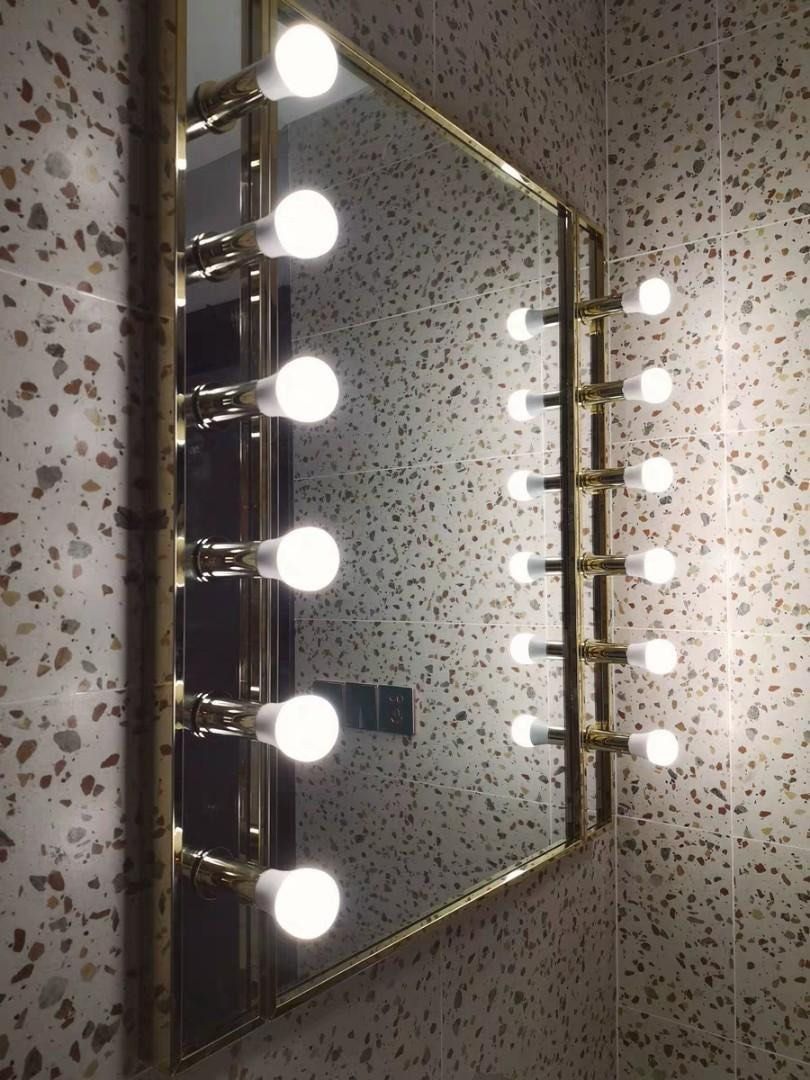 AMELIA Hollywood Spotlight Vanity Mirror, Furniture & Home Living, Home ...