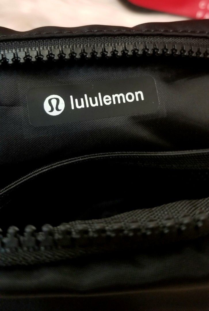 Authentic Lululemon 2L Everyday Bag in Black, Men's Fashion, Bags, Belt ...