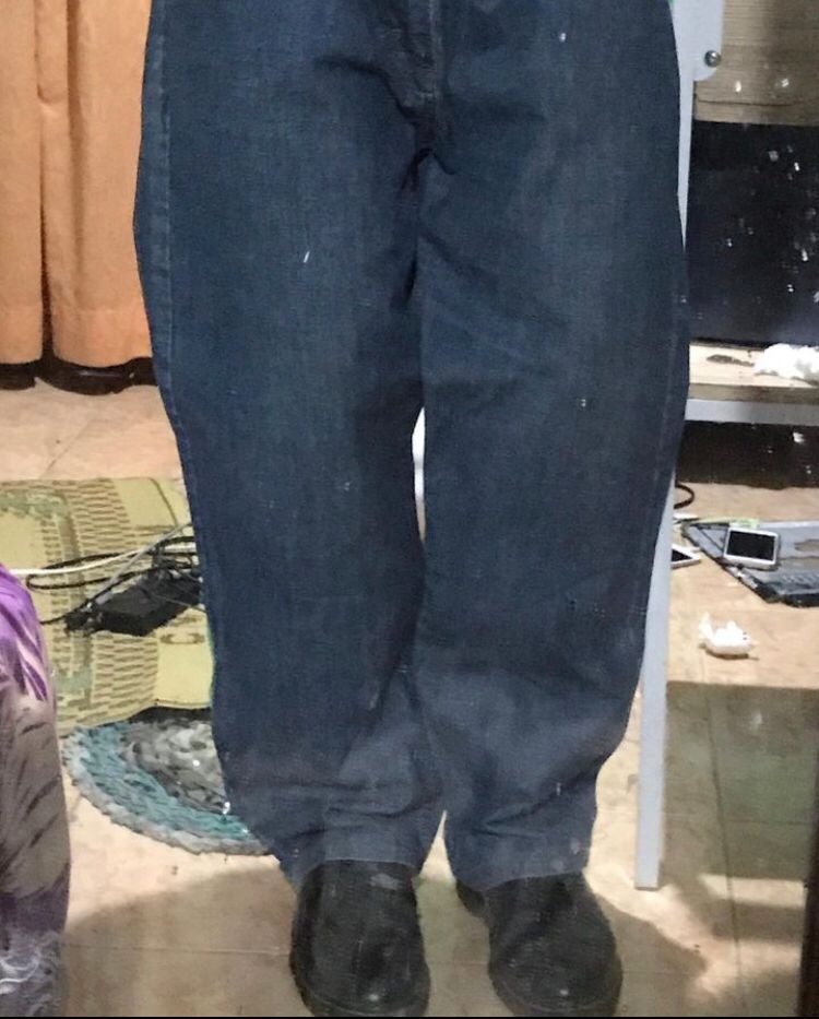 Baggy blue jeans carvil, Fesyen Pria, Pakaian , Bawahan di Carousell