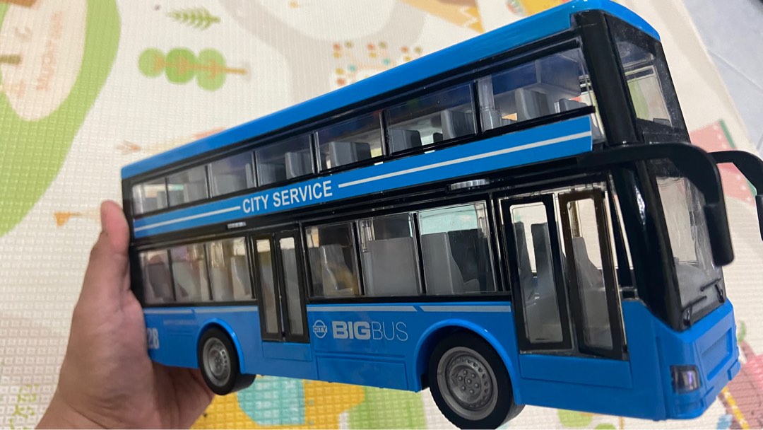 Big Blue Bus, Hobbies & Toys, Toys & Games on Carousell