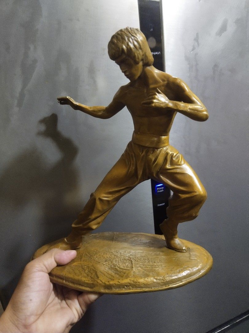 Brass Bruce Lee statue display, Hobbies & Toys, Memorabilia ...
