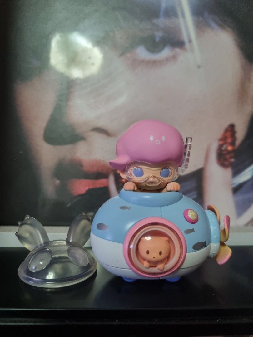 Dimoo sightseeing submarine, Hobbies & Toys, Toys & Games on Carousell