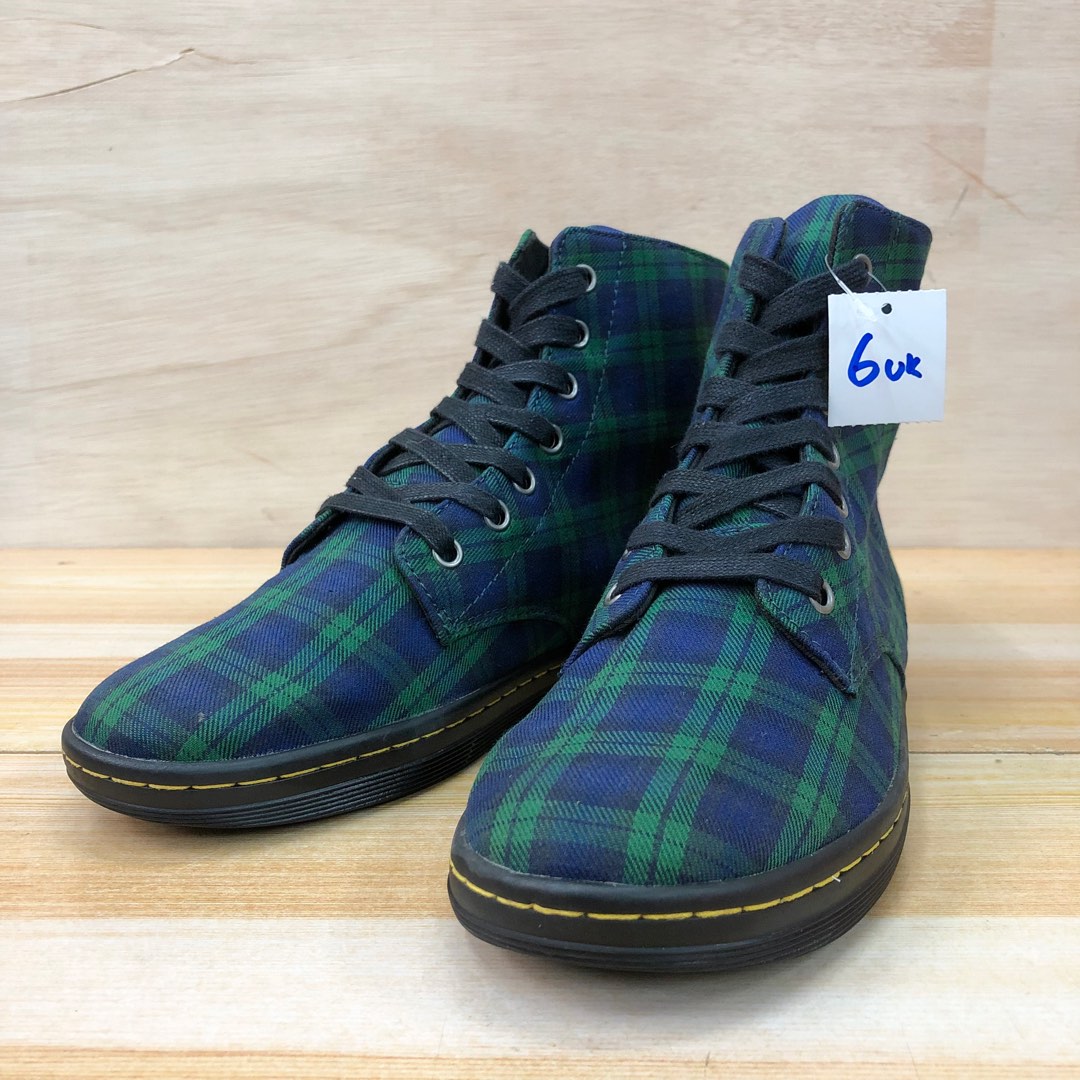 Dr.Martens Hackney, Women's Fashion, Footwear, Boots on Carousell