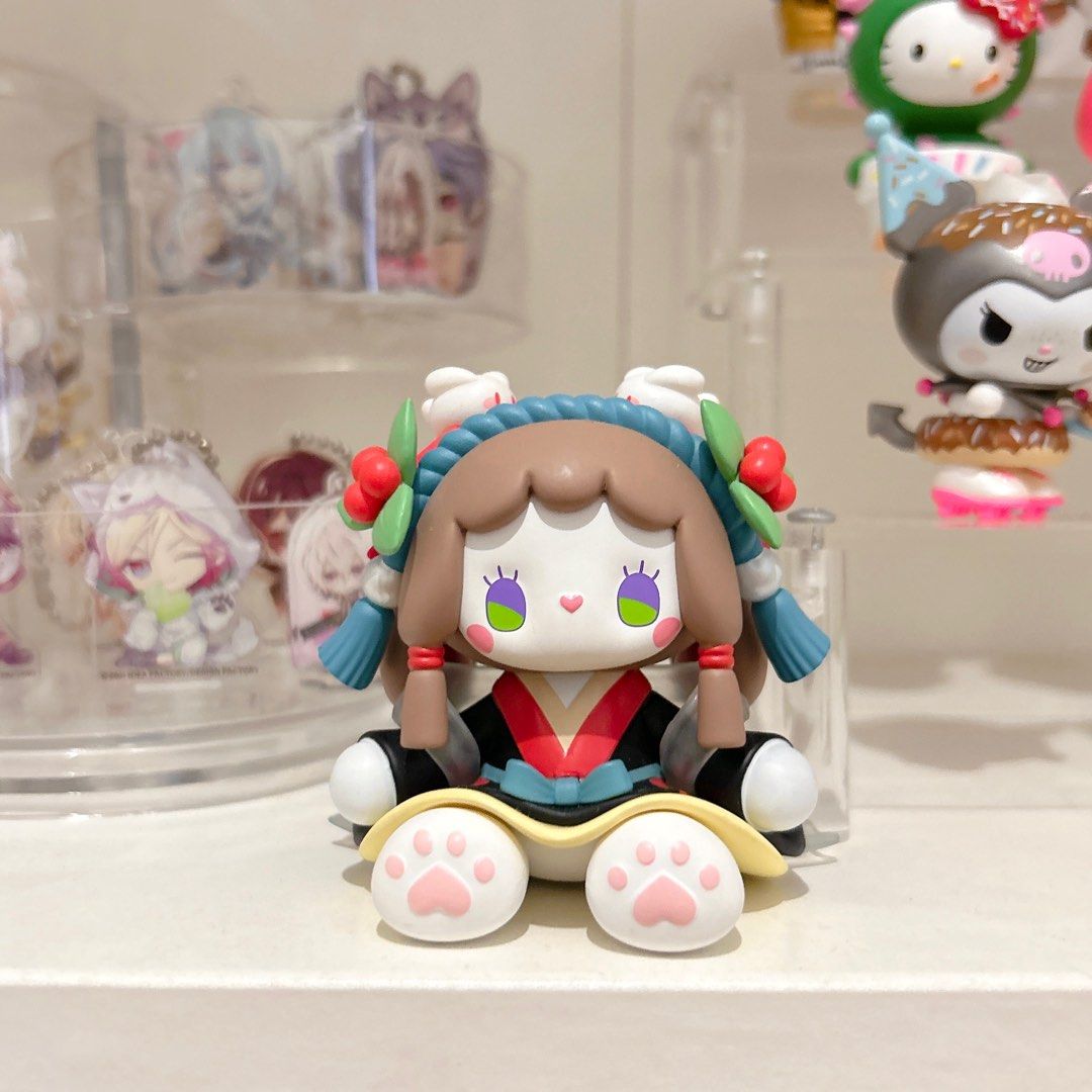 EMMA figure, Hobbies & Toys, Toys & Games on Carousell