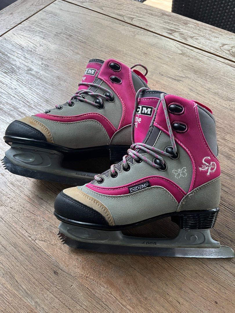 Female Ice Skating Shoes, Sports Equipment, Other Sports Equipment and ...