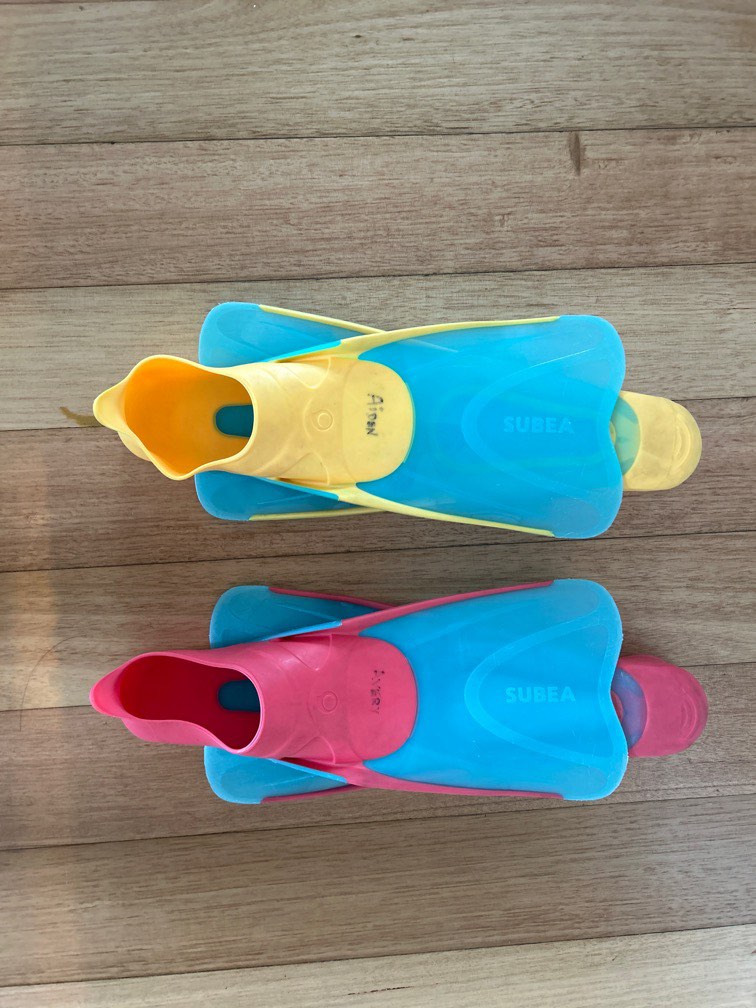 Flippers/fins, Sports Equipment, Sports & Games, Water Sports on Carousell