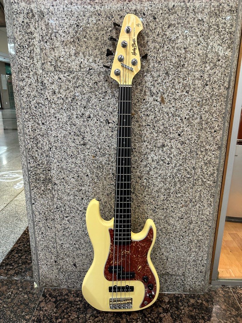 Harley Benton Deluxe Series Olympic White Matching Headstock 5 String ...