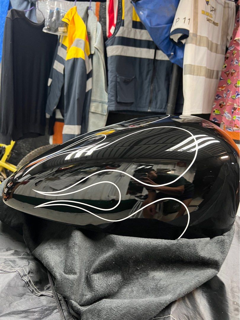 Harley Davidson Tank Cover by Simon Kustom Brazil, 電單車買賣 - Carousell