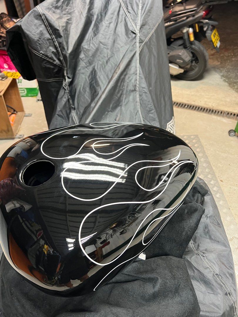 Harley Davidson Tank Cover by Simon Kustom Brazil, 電單車買賣 - Carousell