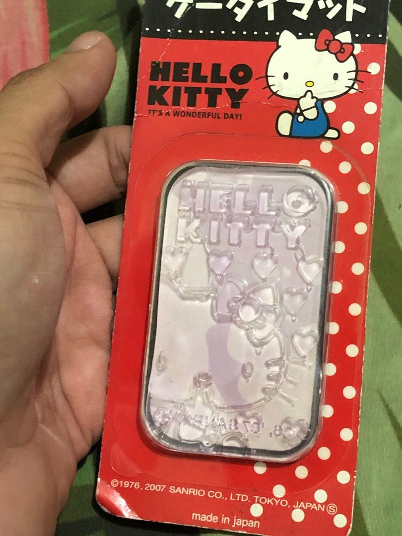 Hello kitty backplate for old flip phone, Hobbies & Toys, Memorabilia ...