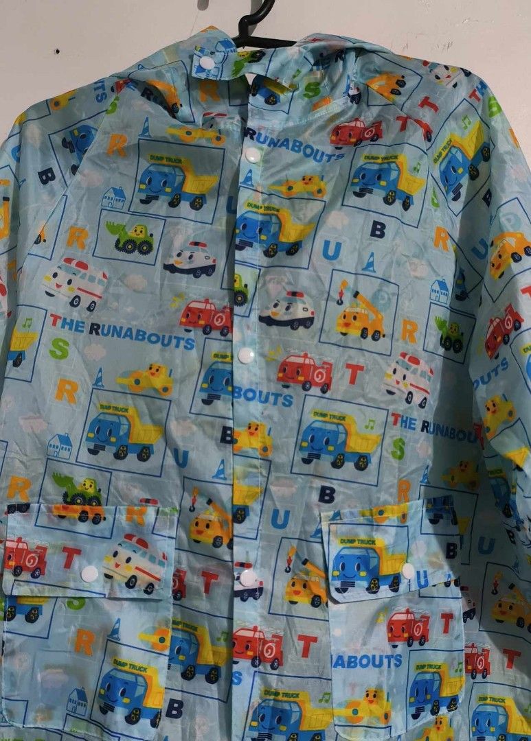 Sanrio Runabouts Kids Raincoat, Babies & Kids, Babies & Kids Fashion on Carousell