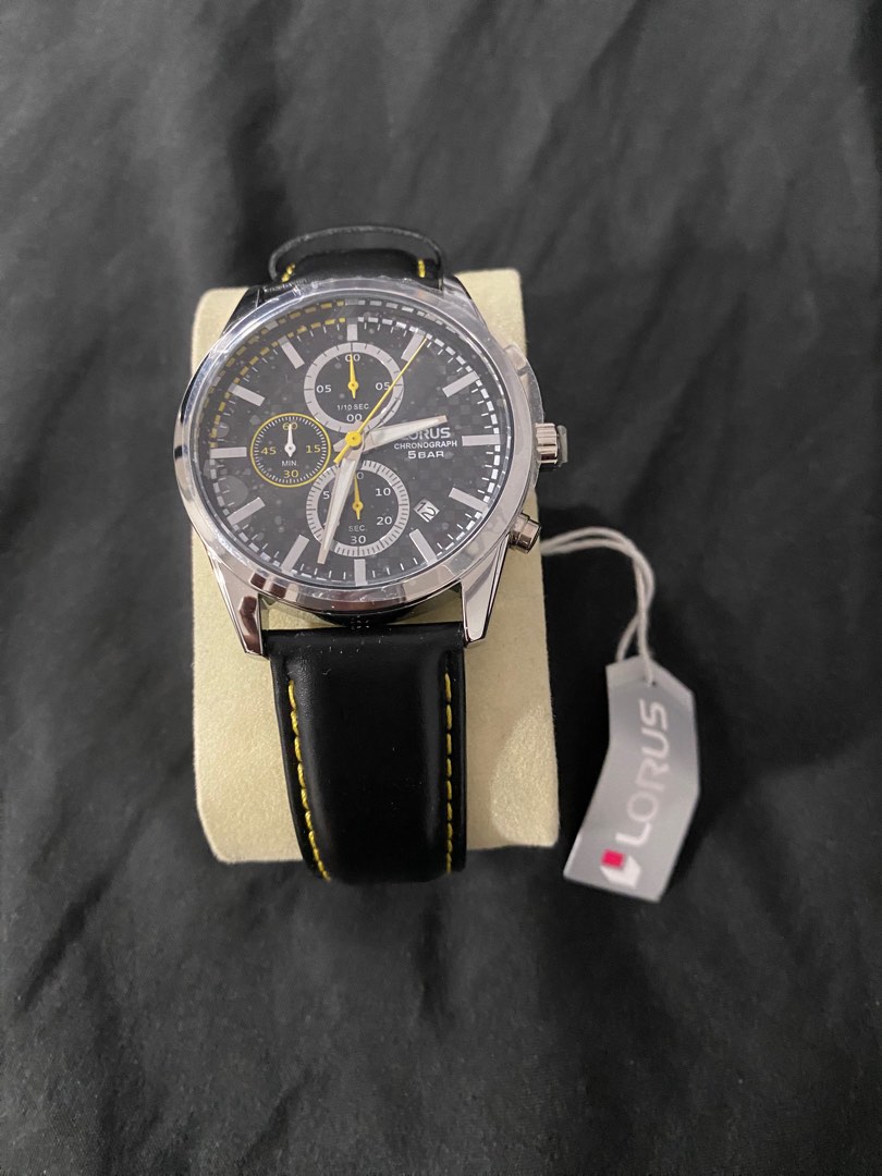 Lorus Watch, Men's Fashion, Watches & Accessories, Watches on Carousell