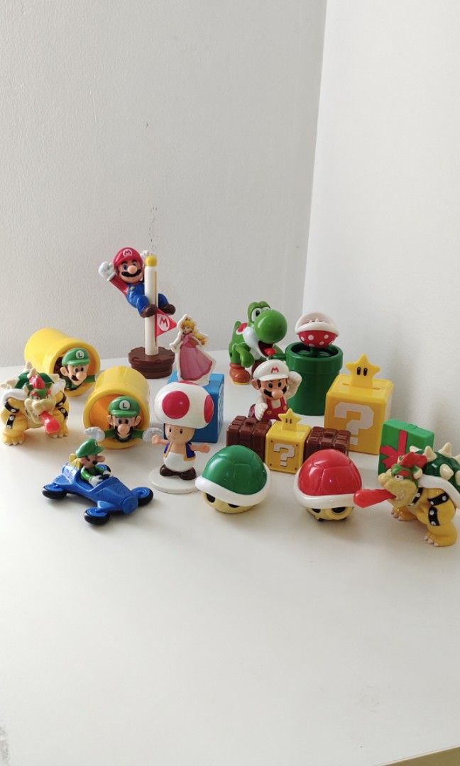 Mario Luigi Toad Princess Peach Bowser Yoshi, Toys & Collectibles ...