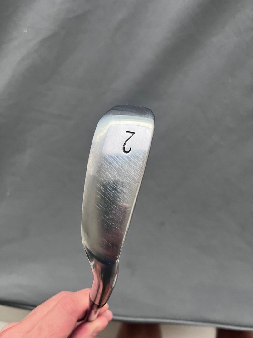 Mizuno MP-H5 2iron, Sports Equipment, Sports & Games, Golf on Carousell