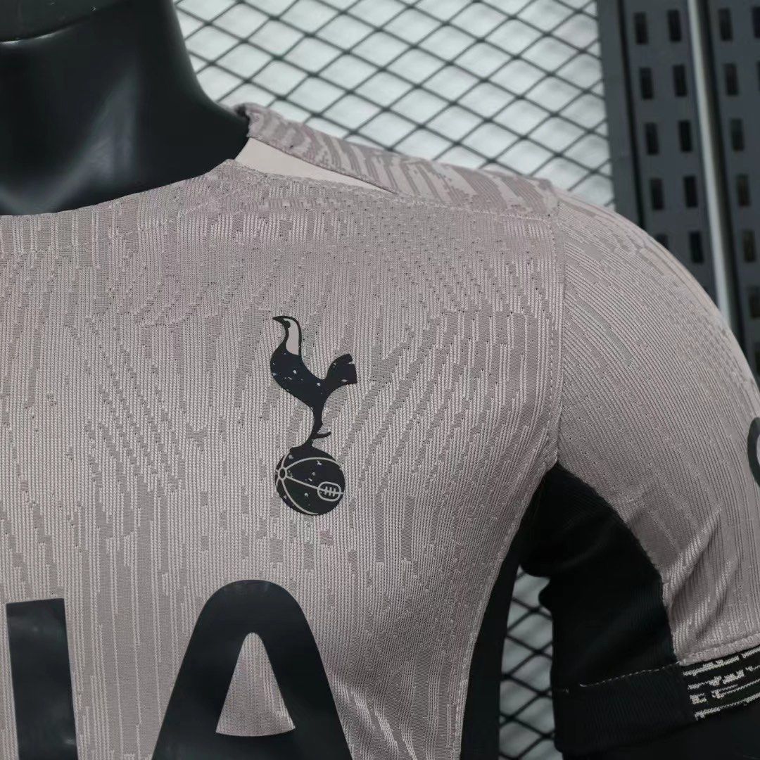 *NEW* 23/24 SPURS 3RD Kit, Men's Fashion, Activewear on Carousell