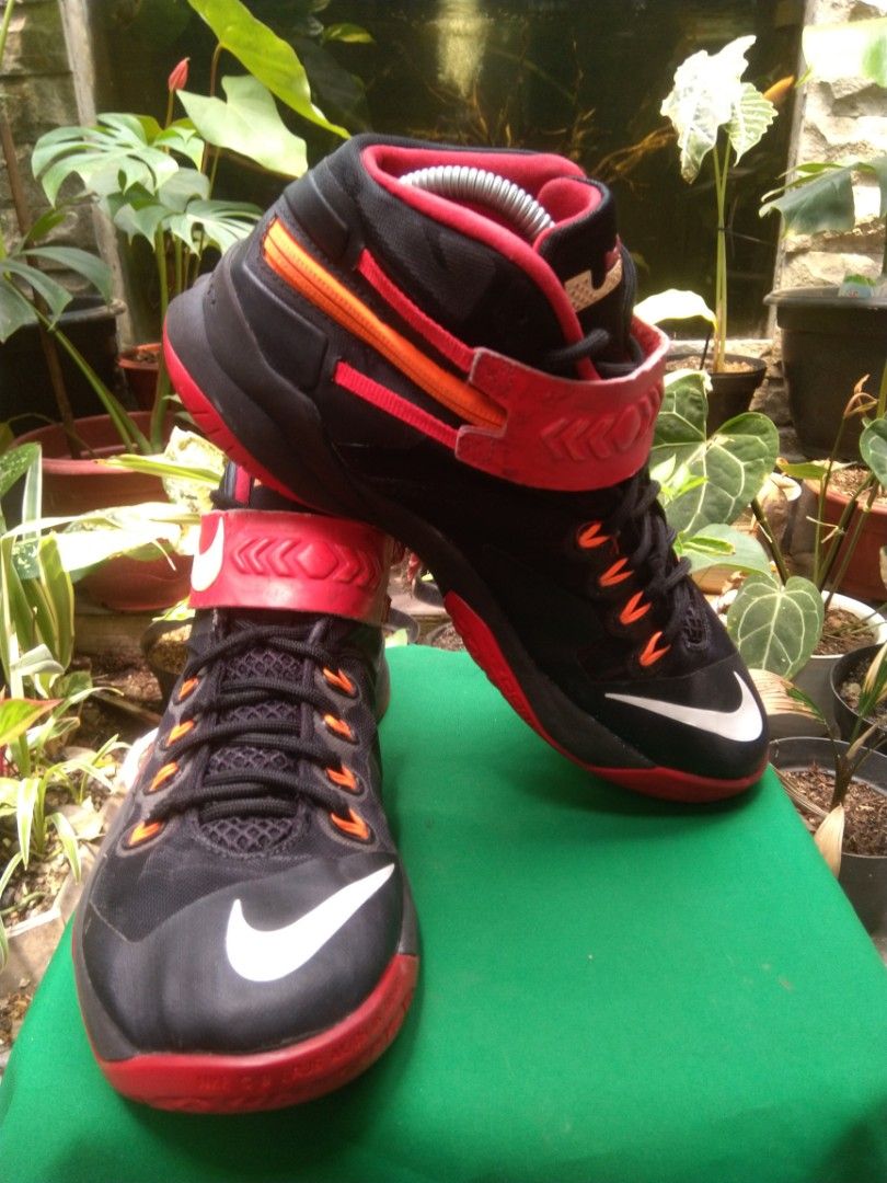 Nike Lebron James Soldier VIII, Fesyen Pria, Sepatu , Lainnya di Carousell
