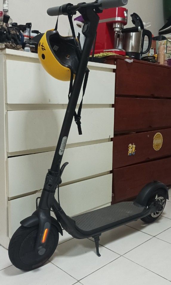 Ninebot F25, Sports Equipment, Sports & Games, Skates, Rollerblades ...