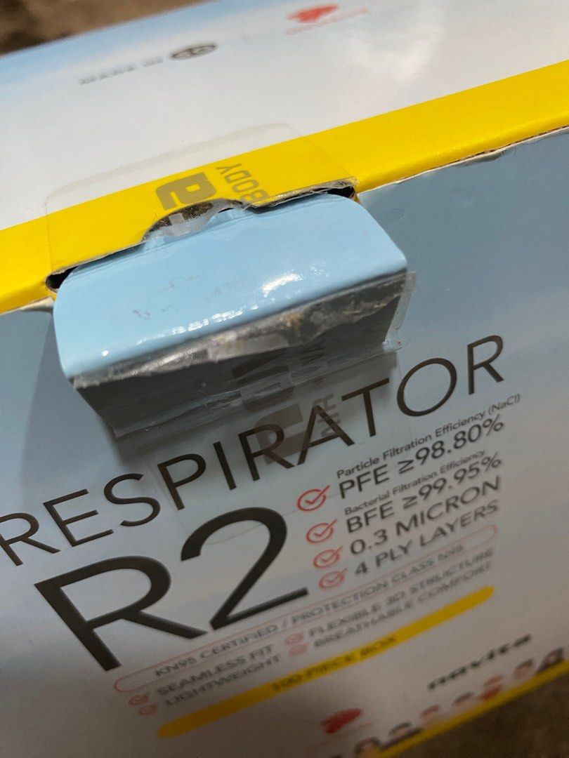 Novita R2 Respirator M size Masks, Health & Nutrition, Face Masks ...