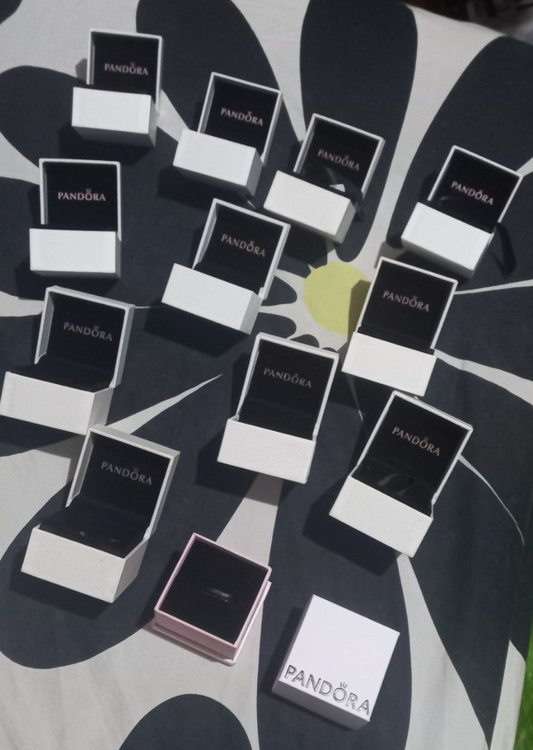 Pandora box and paper bag!, Men's Fashion, Watches & Accessories ...