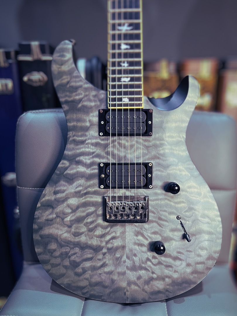 PRS SE Holcomb Stealth Limited Edition (Made in Korea), Hobbies & Toys ...