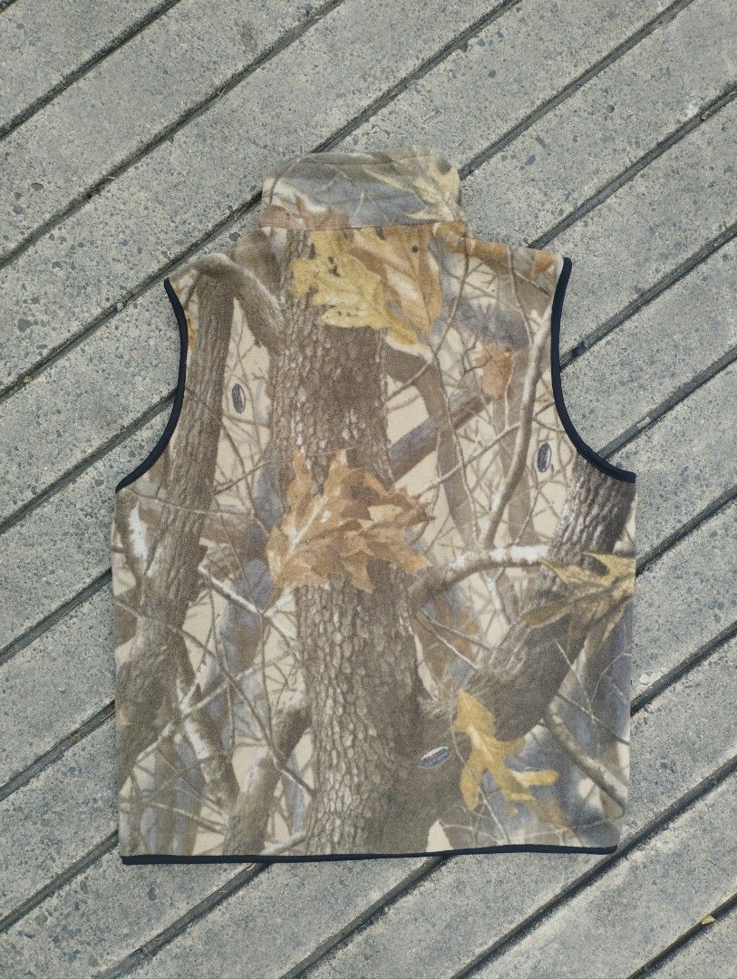 Realtree Inspired Vest, Men's Fashion, Tops & Sets, Vests on Carousell