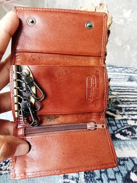 SATCHI CLUB KEY CASE, Women's Fashion, Bags & Wallets, Wallets & Card ...